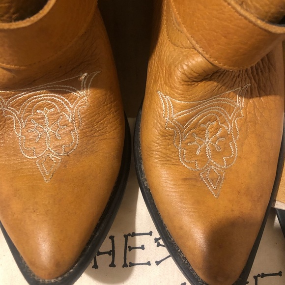 One Teaspoon | Shoes | One Teaspoon Low Cut Cowboy Boot Tan Leather ...